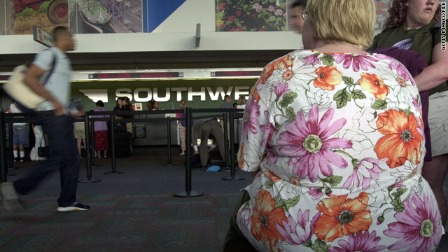 Airlines grapple with fat flier issue - CNN.com