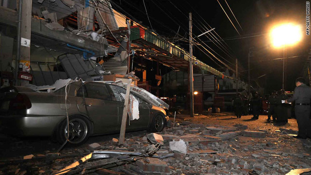 Death toll in Thai explosion climbs to 4 - CNN.com