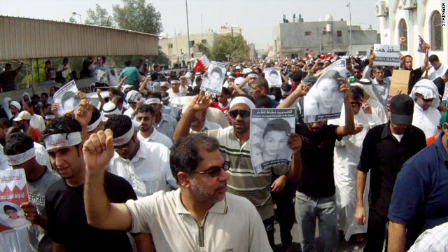 Witnesses: Riot police clash with demonstrators in Bahrain - CNN.com